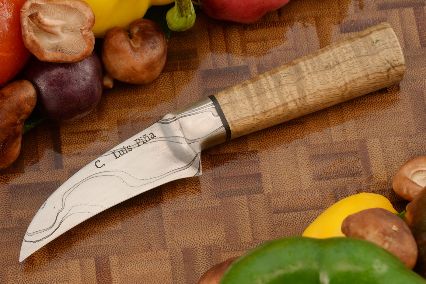 BladeGallery: Fine handmade custom knives, art knives, swords, daggers