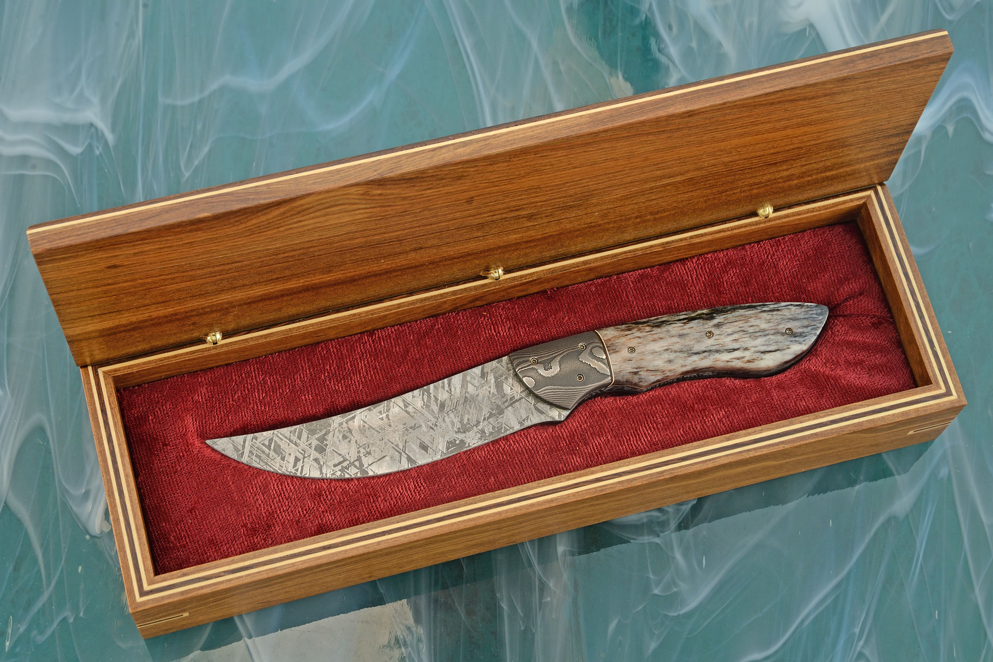 BladeGallery: Fine handmade custom knives, art knives, swords, daggers